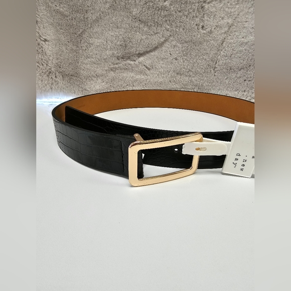 a new day | Accessories | Womens Gold Rectangular Center Belt | Poshmark